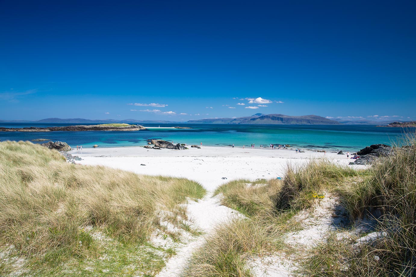 A perfect day trip to Iona, Scotland’s paradise island – Lost in the ...